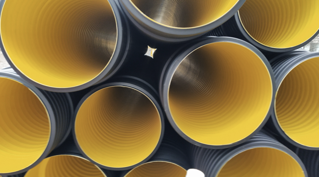 Pipe Coating vs. Pipe Lining: What’s The Difference? |Advantage Reline